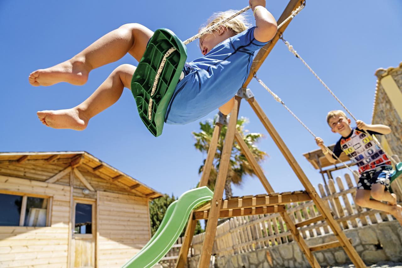 Paukenschlag bei TUI! Bis zu 16 % Dividende mit Vonovia und RE ...